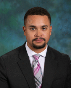 10 Questions with Zach Levi | The Docket